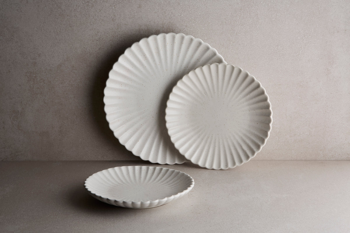 Classic Flower Appetizer Plate – Goodies